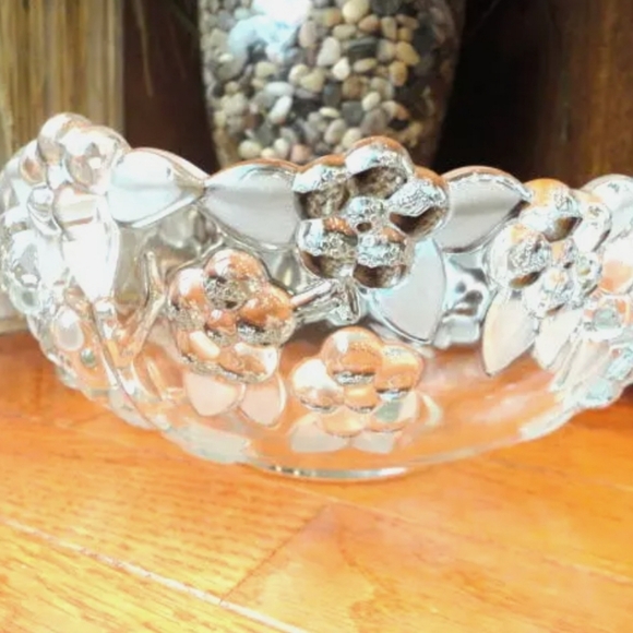 Mikasa | Dining | Mikasa Crystal Carmen Collection Frosted Leaves ...